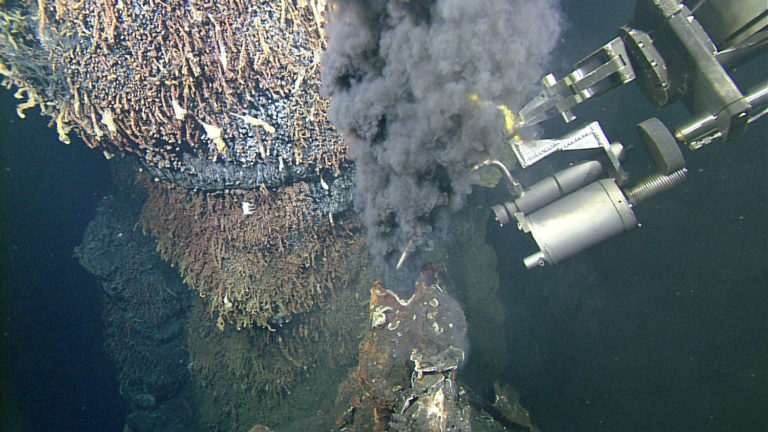 Sampling fluid from a hydrothermal vent • MBARI