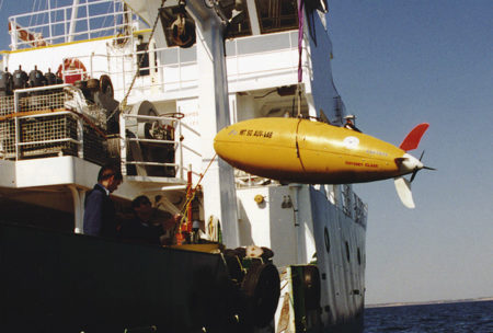 Canyons, currents, and algal blooms—How Monterey Canyon influences the ...