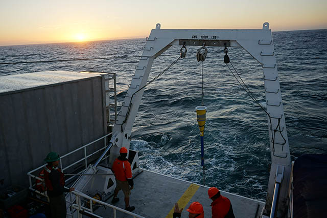 Seafloor Fault Expedition 2018 - Log 1 • MBARI