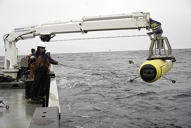 Spring 2019 CANON experiment explores Earth’s largest migration • MBARI