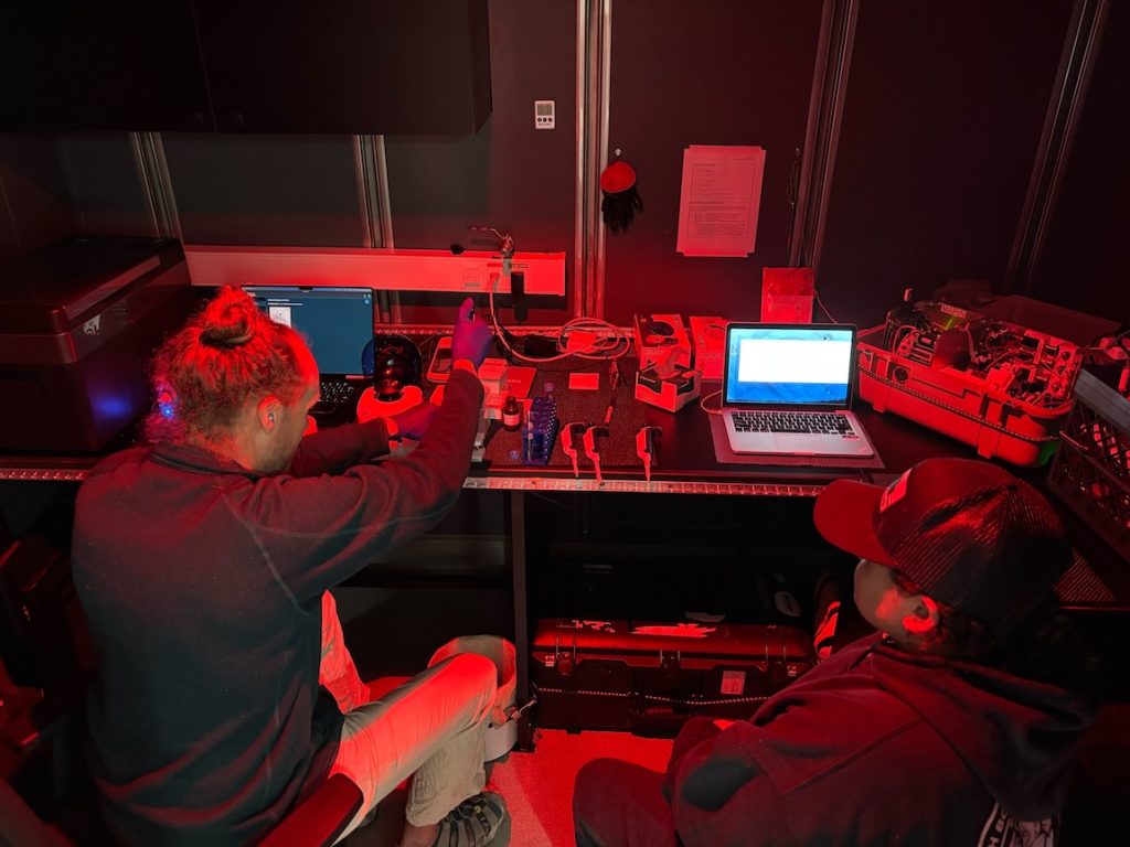 MBARI research expedition provides a detailed snapshot of life in ...