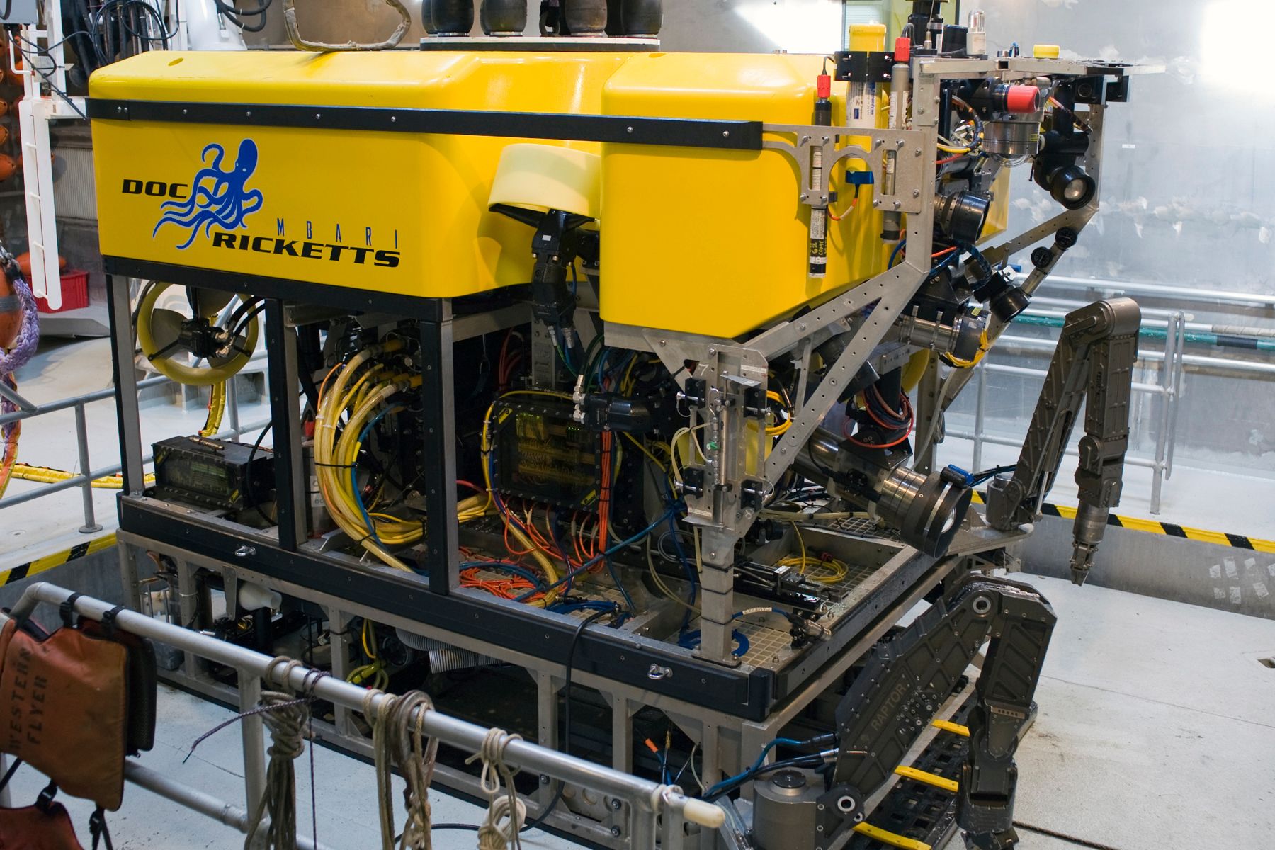 Intro to ROVs • MBARI
