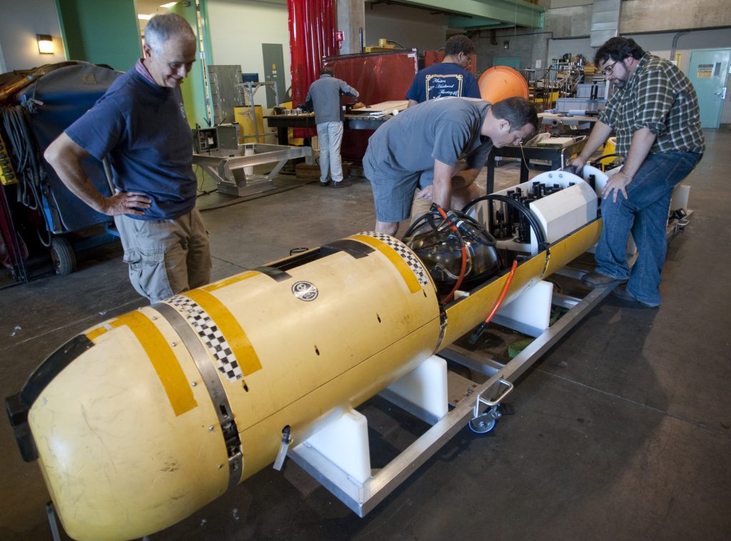 Sampling and Identifying Marine Zooplankton • MBARI